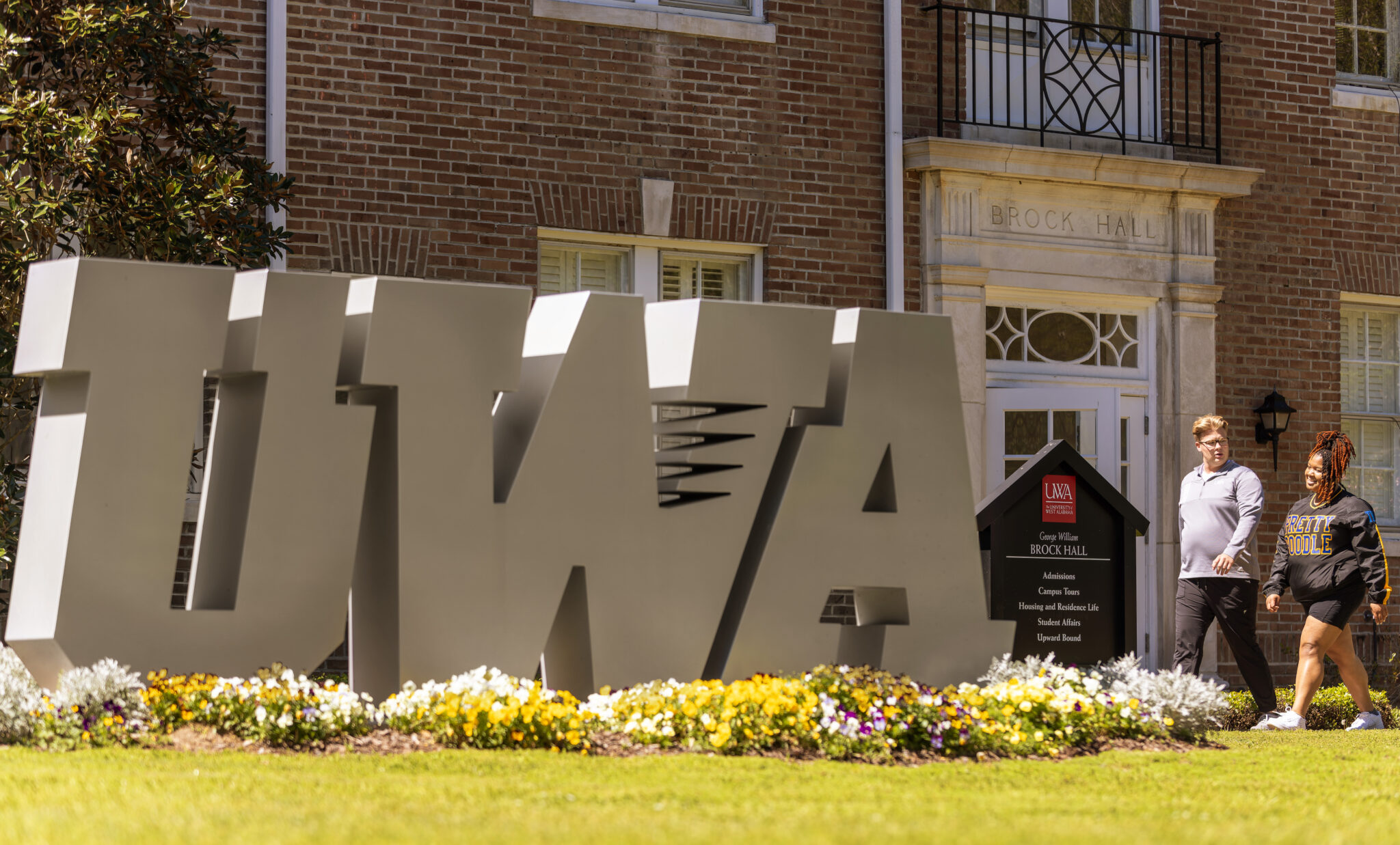 Residence Life: Housing Information | UWA